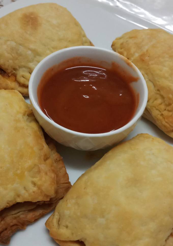 Pizza Puff Recipe by Mital Viramgama - Cookpad