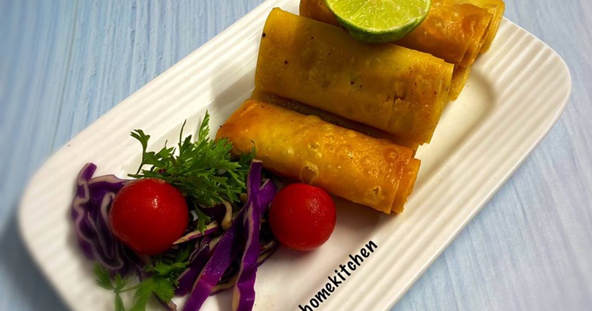 Chicken Samosa Roll Recipe by ayndrila dutta - Cookpad