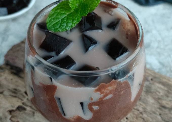 Resep Cincau Susu Coklat oleh Noni Sukmawati - Cookpad