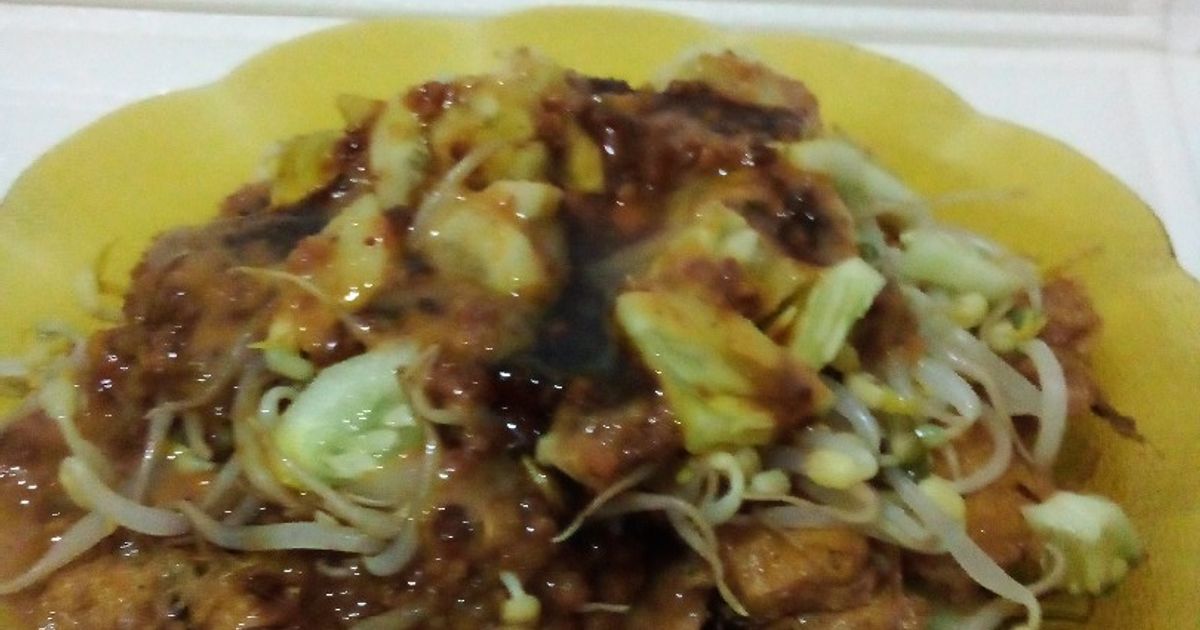 Resep 4 T Bumbu Pecel (Tahu Telur Timun Tauge) oleh Listy - Cookpad