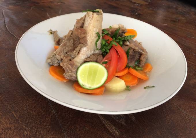 Resep Sop daging & balungan sapi oleh erna nurwianti - Cookpad