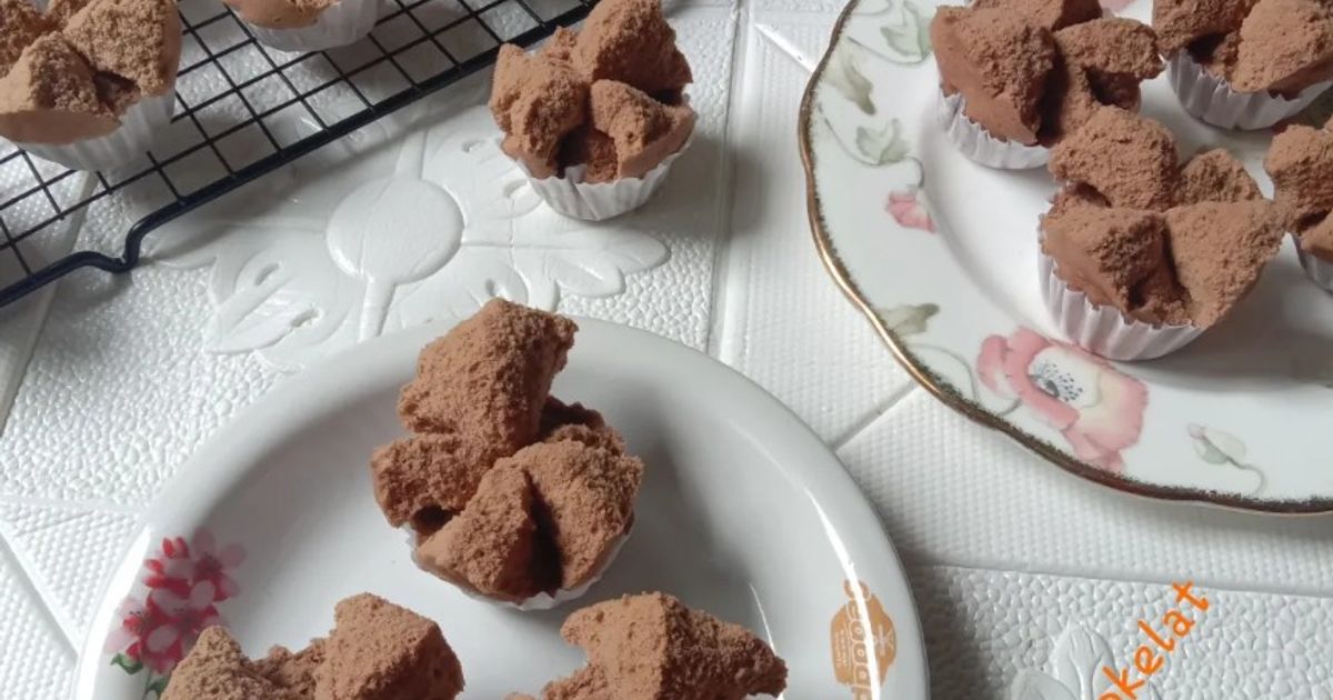 Resep Bolu Kukus Mekar Cokelat Tanpa Soda oleh Mama Kafa - Cookpad