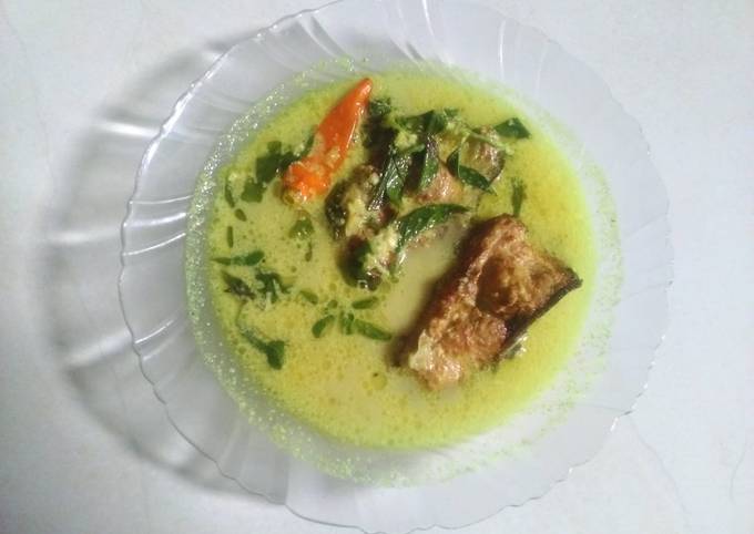 Resep Mangut ikan manyung simple 😋 oleh Runaiyya Kitchen - Cookpad