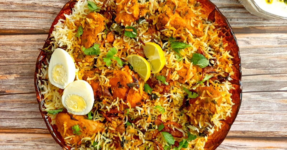 Hyderabadi Kacchi Chicken Dum Biryani Recipe by Madhu Bindra - Cookpad