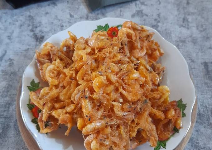 Resep Peyek Udang Renyah oleh Uci Mandasari - Cookpad