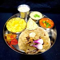 Savor Gujarati Dinner Recipes: Flavorful & Authentic