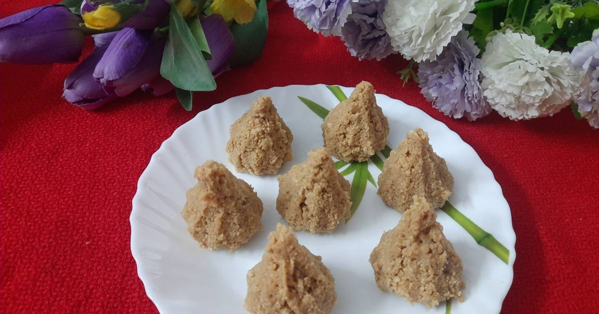 Jaggery modak Recipe by Mukti Sahay - Cookpad