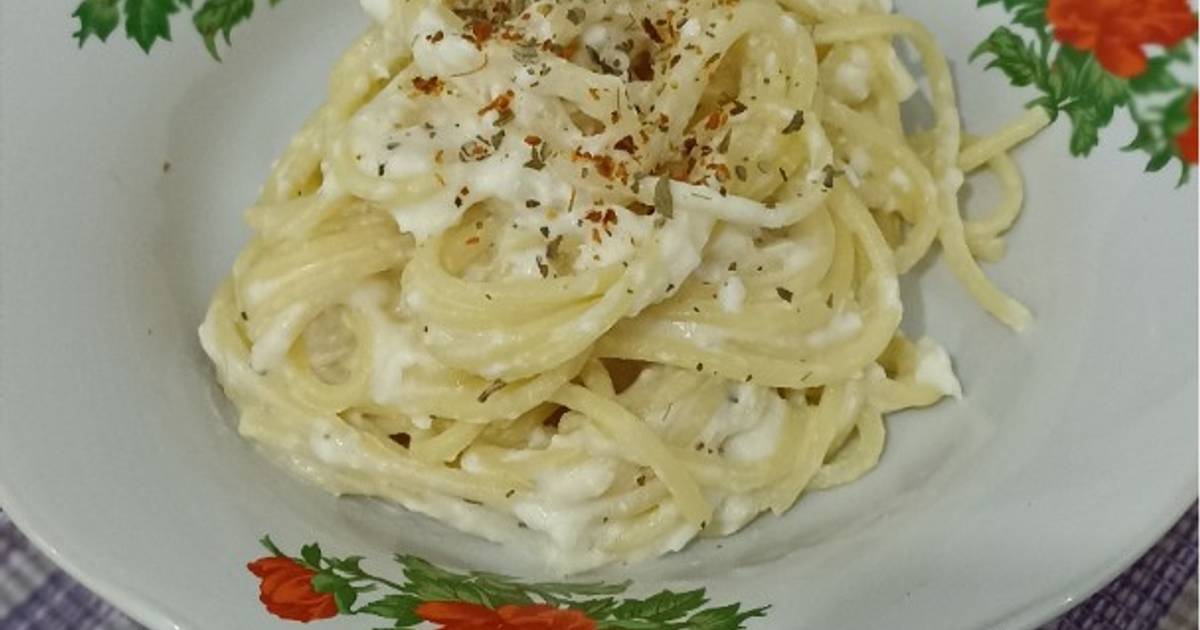 Resep Spaghetti a la Carbonara dengan Putih Telur oleh rachelesthers - Cookpad