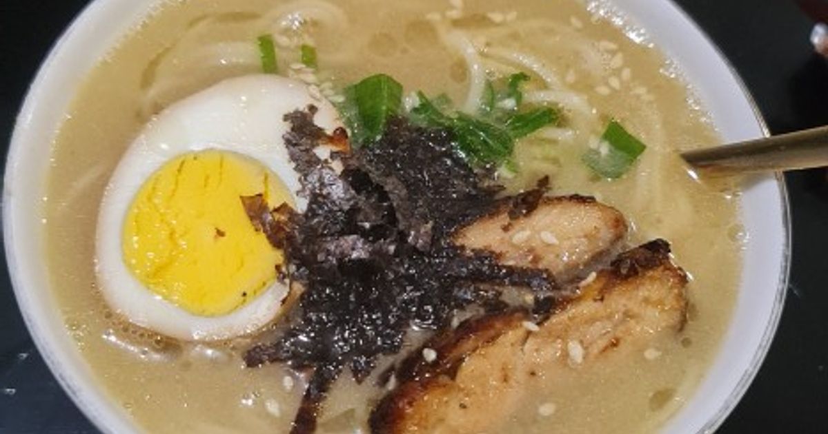 Resep Ramen Halal Chicken Broth Tori Paitan oleh Farahrs - Cookpad