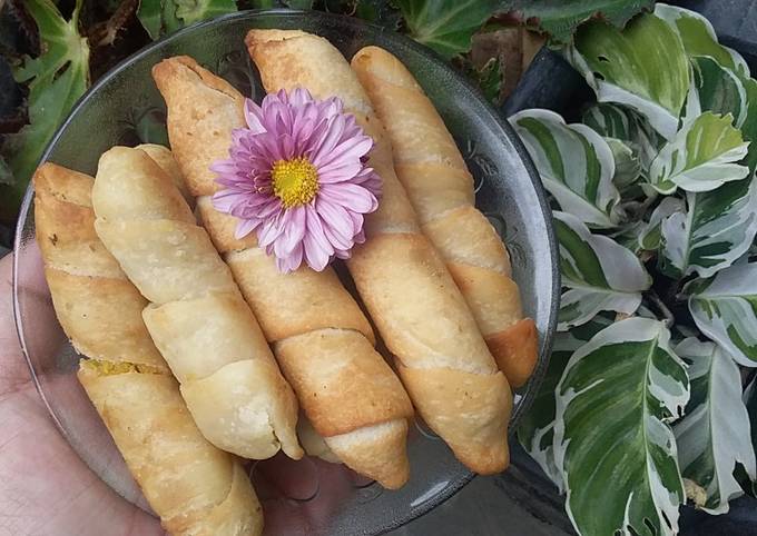 Resep Molen Ubi oleh Ika Sartika Ripandi - Cookpad