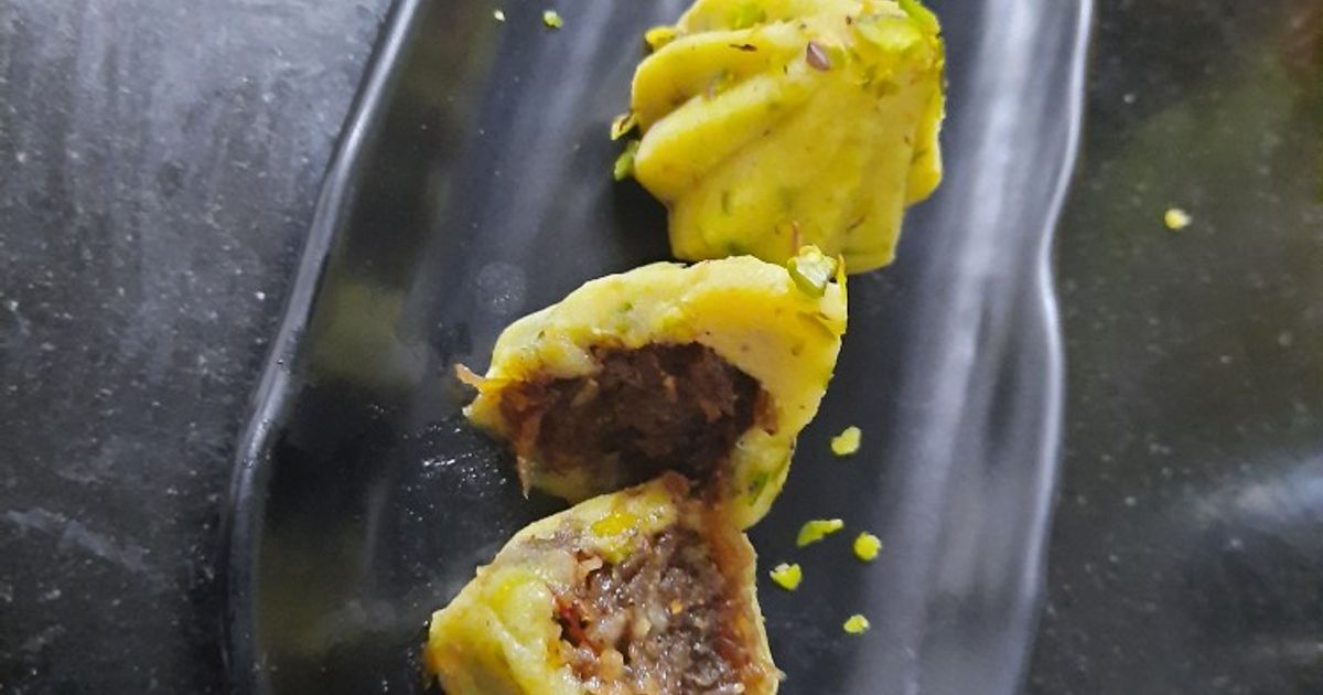 Rava Stuffed Modak Recipe by Drpriyanka Gupta(veena's Kitchen) - Cookpad