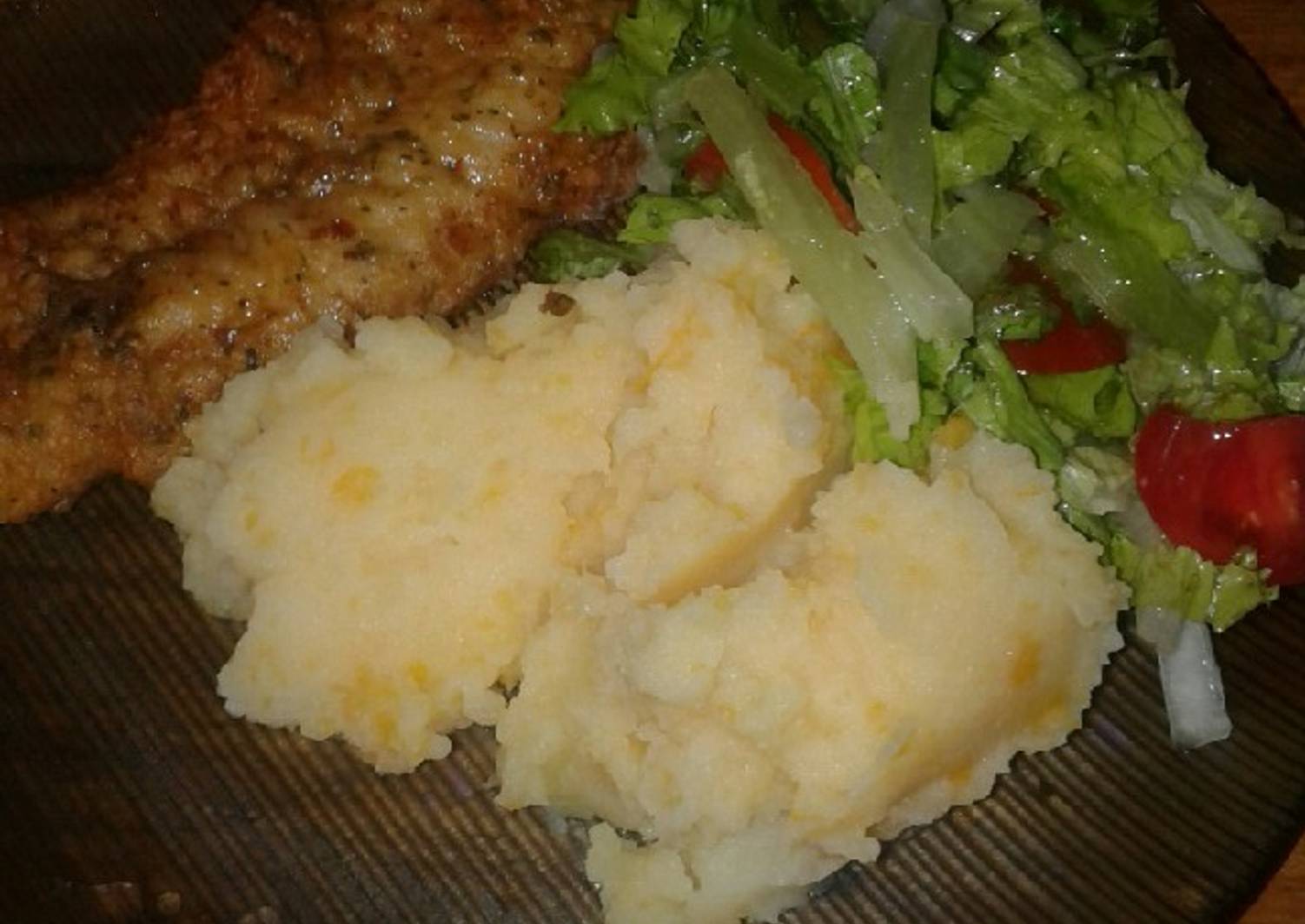 Filet de Merluza con Puré y Ensalada Mixta Receta de Las recetas de ...