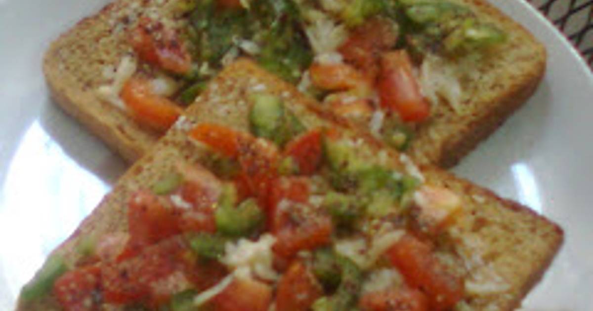 Chilli Cheese Toast Recipe by Promila Singh - Cookpad