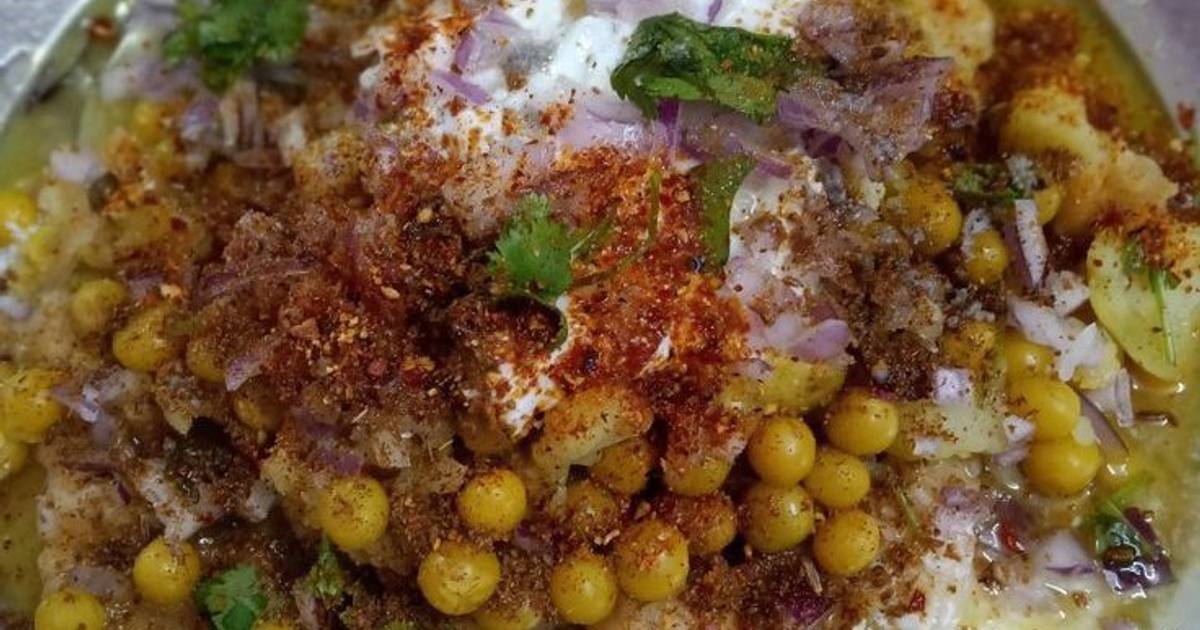 Samosa chat Recipe by Darshita Taunk - Cookpad