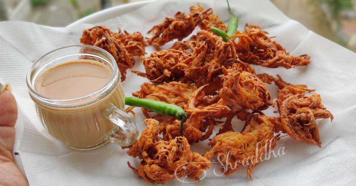 Kanda Bhaji Recipe By Shraddha Patel Cookpad
