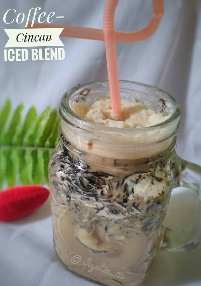 Resep Coffee-Cincau Iced Blend (Es capcin) oleh Shyntia Wardana - Cookpad
