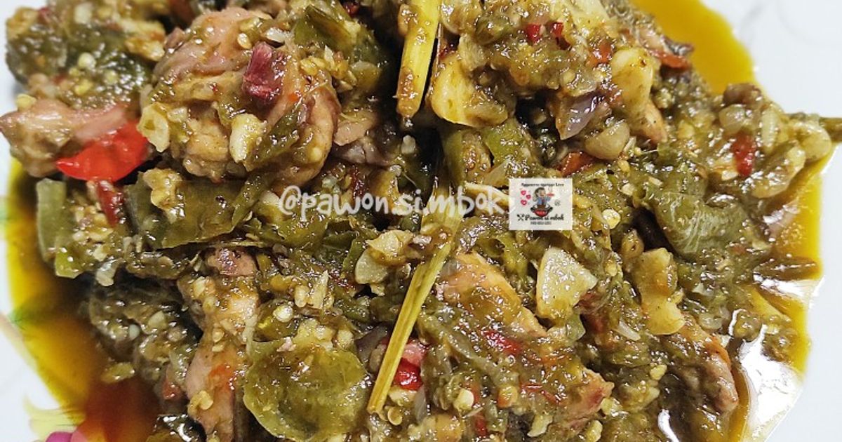 Resep Ayam Cabe Ijo Khas Pawon Si Mbok 🌶🥒 oleh Pawon si mbok - Cookpad