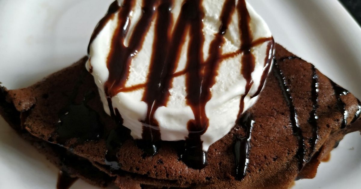 Non Fermented Chocolate Dosa With Ice Cream And Chocolate Sauce Recipe ...