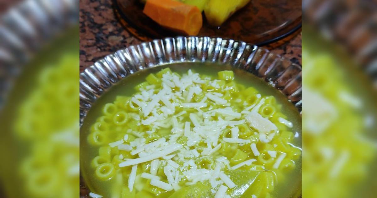 Sopa de fideos y pollo hervido Receta de Milena Rocha 🇺🇾- Cookpad