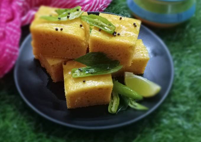 Moong dal dhokĺa Recipe by Neha Dua - Cookpad