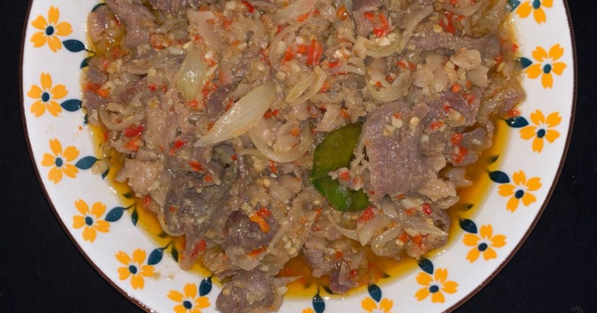 Resep Beef Slice Pedas Daun Jeruk oleh enggar - Cookpad