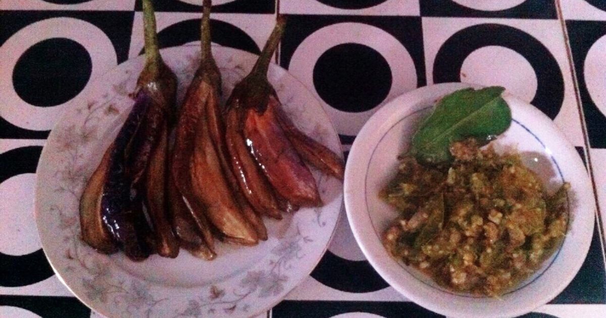 Resep Terong Rebus Goreng oleh Aisha Mikhayla Sinaga - Cookpad