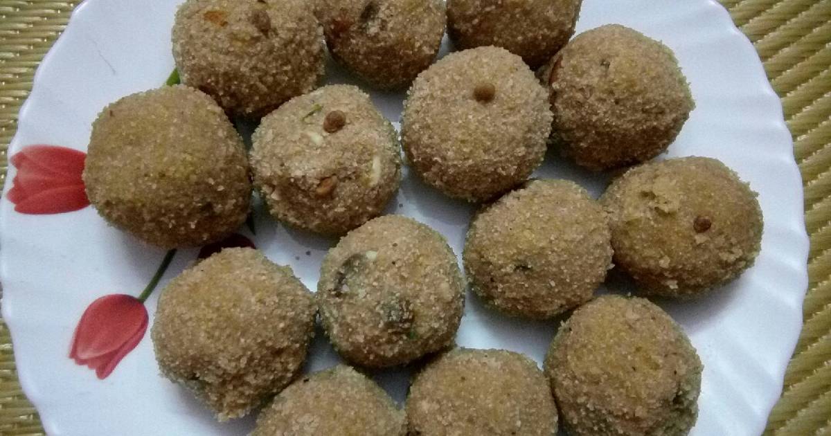 Wheat Flour Ladoo Recipe by Dipali Amin - Cookpad