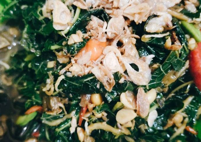 Resep Oseng daun pepaya tempe bosok oleh Ulya Khansa - Cookpad