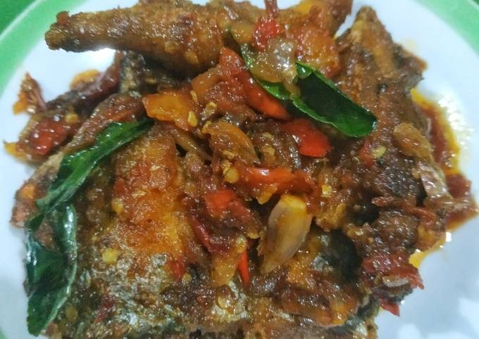 Resep Balado Ikan Layur Segar oleh Beta Asmoengin - Cookpad