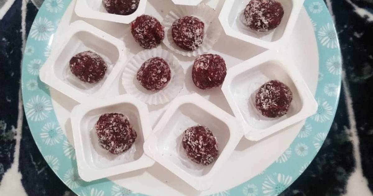 Beetroot & Coconut Ladoo Recipe by Heena Jani - Cookpad