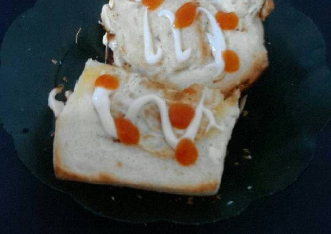 Resep Kreasi Roti tawar isi telor (kenyang.enak) oleh miatun natasyah ...