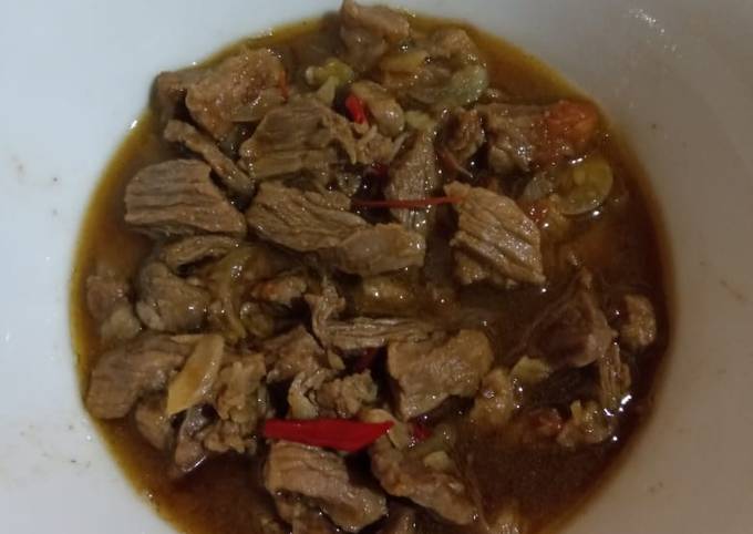 Resep Oseng daging Sapi praktis oleh Nita Rismayanti Niwan - Cookpad