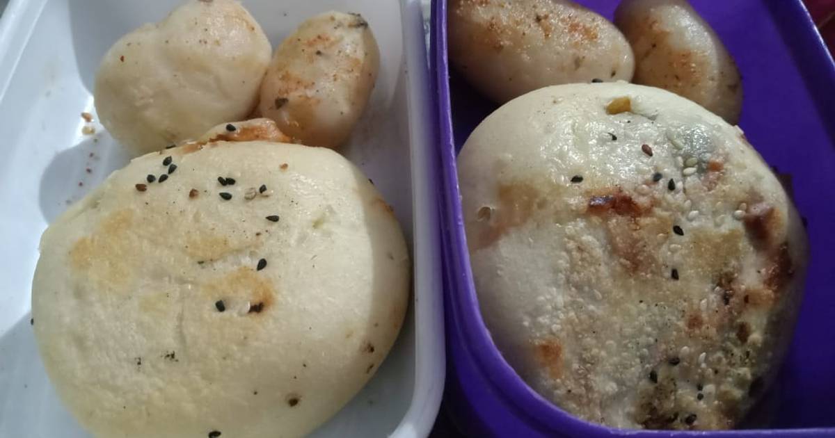 Pizza bomb Recipe by Sumera Rahman - Cookpad