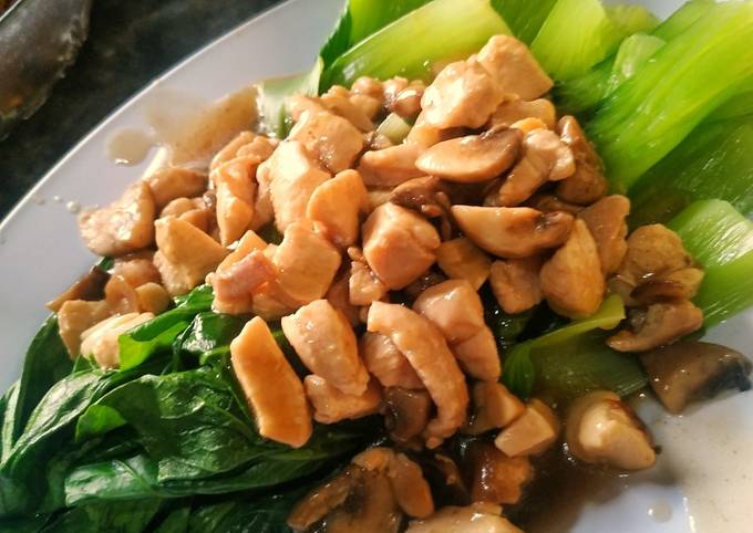 Resep Tumis pakcoy saus jamur oleh Saluna Mahira - Cookpad