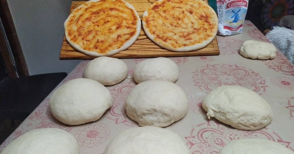 Masa para pizzas y pan Receta de Grisel Angulo- Cookpad