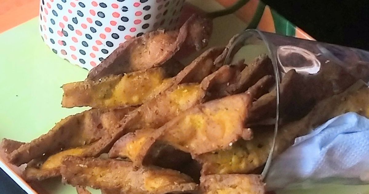 Moong Dal Twisties Recipe by Suchitra S(Radhika S) - Cookpad