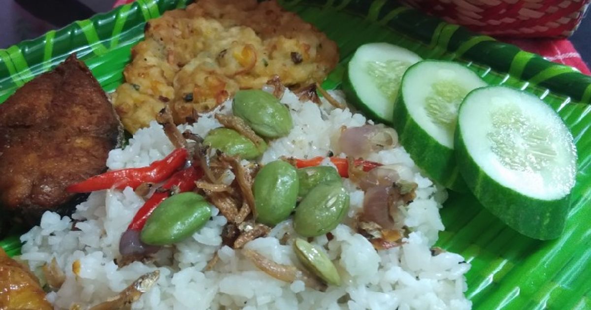 Resep Nasi Liwet Rice Cooker oleh Mamah Aura - Cookpad