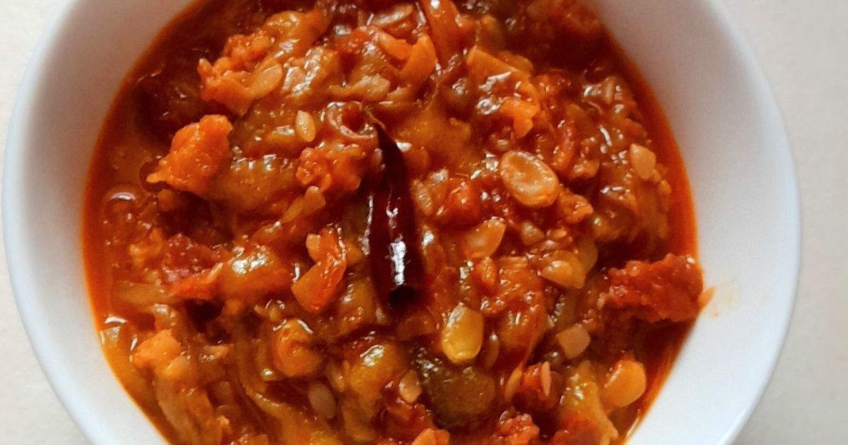 Nenua(sponge Gourd) And Urad Badi Sabzi Recipe by Sanuber Ashrafi - Cookpad