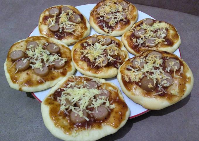Resep Pizza Mini oleh Pawon Ummi Fayadh - Cookpad