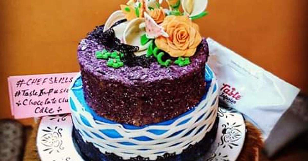 Beautiful Chocolate Cake🎂 Recipe by Shamila Ali - Cookpad