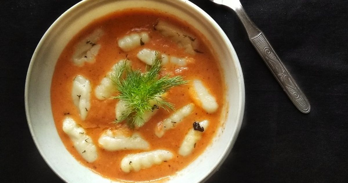 Gnocchi Tomato Basil Soup With Vegetable Broth Recipe by Deepika Shet ...