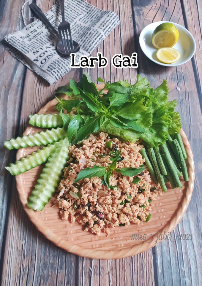 Resep Larb Gai (ลาบไก่) Salad Ayam Khas Thailand oleh Mira_Jabir - Cookpad