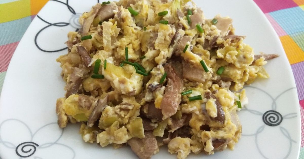 Revuelto De Setas Y Puerro Receta de Dores Rial - Cookpad