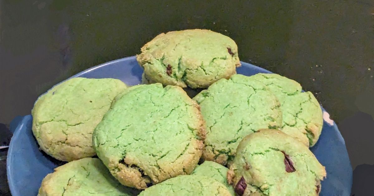 Pandan Chocolate Chip Cookies Recipe by Han - Cookpad