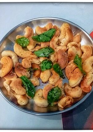முந்திரி மிளகு தூள் ஃபிரை/Cashew Pepper Fry (Munthiri Milagu Thool Fry ...