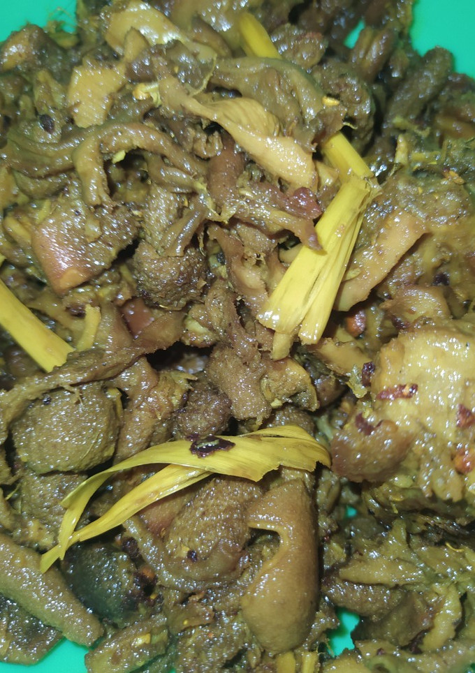 Resep Garang Asem Babat Dan Usus Kambing oleh Maya Alvar - Cookpad