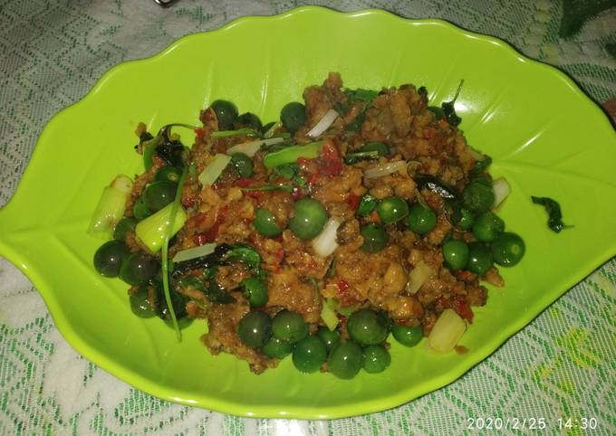 Resep Ongseng oncom lenca oleh Sarah mom's Laras - Cookpad