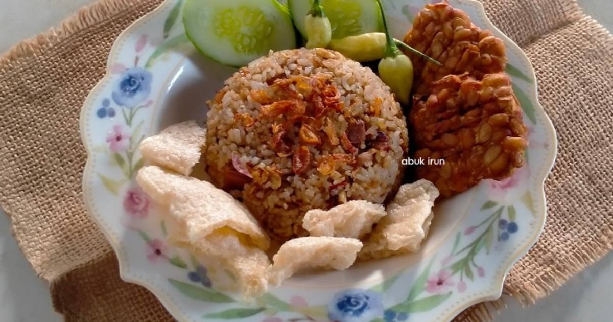 Resep aneka Nasi Goreng praktis dan mudah dibuat di rumah!