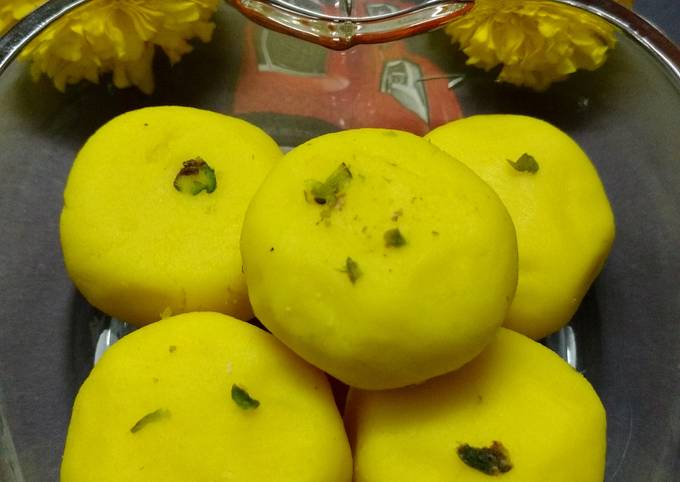 Kesar peda Recipe by Tejaswini Banerjee - Cookpad
