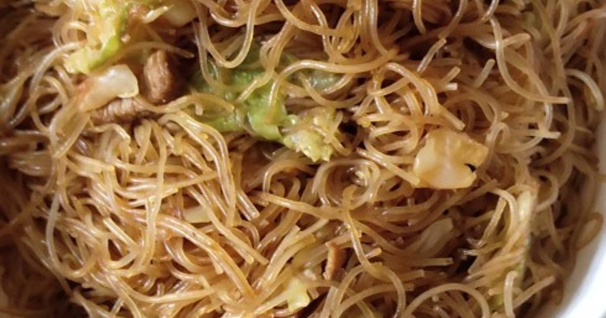 5 Easy And Tasty Guisado Pancit Recipes By Home Cooks Cookpad